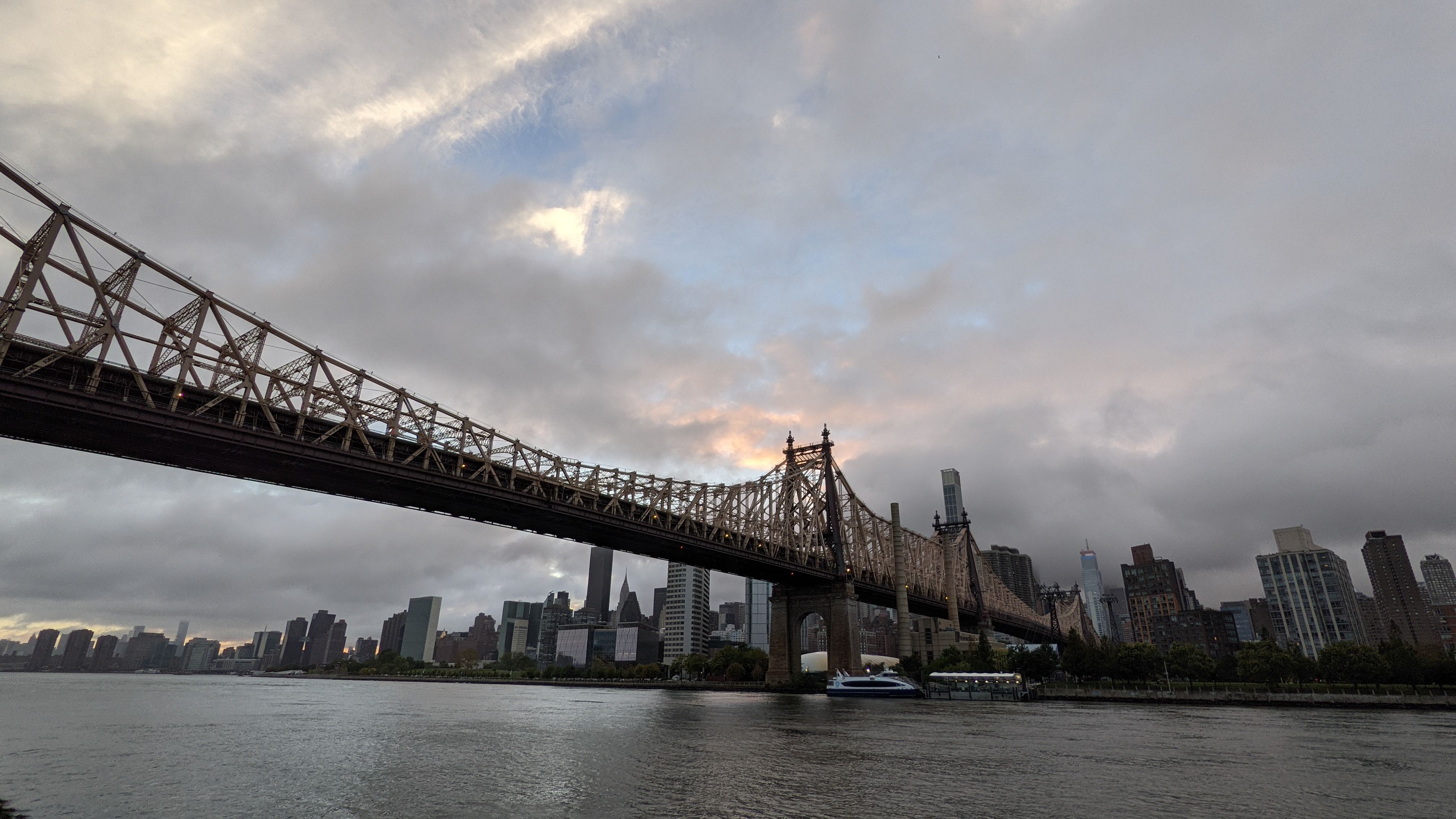 La serie Puentes de Nueva York | Un Minuto en Nueva York Podcast
