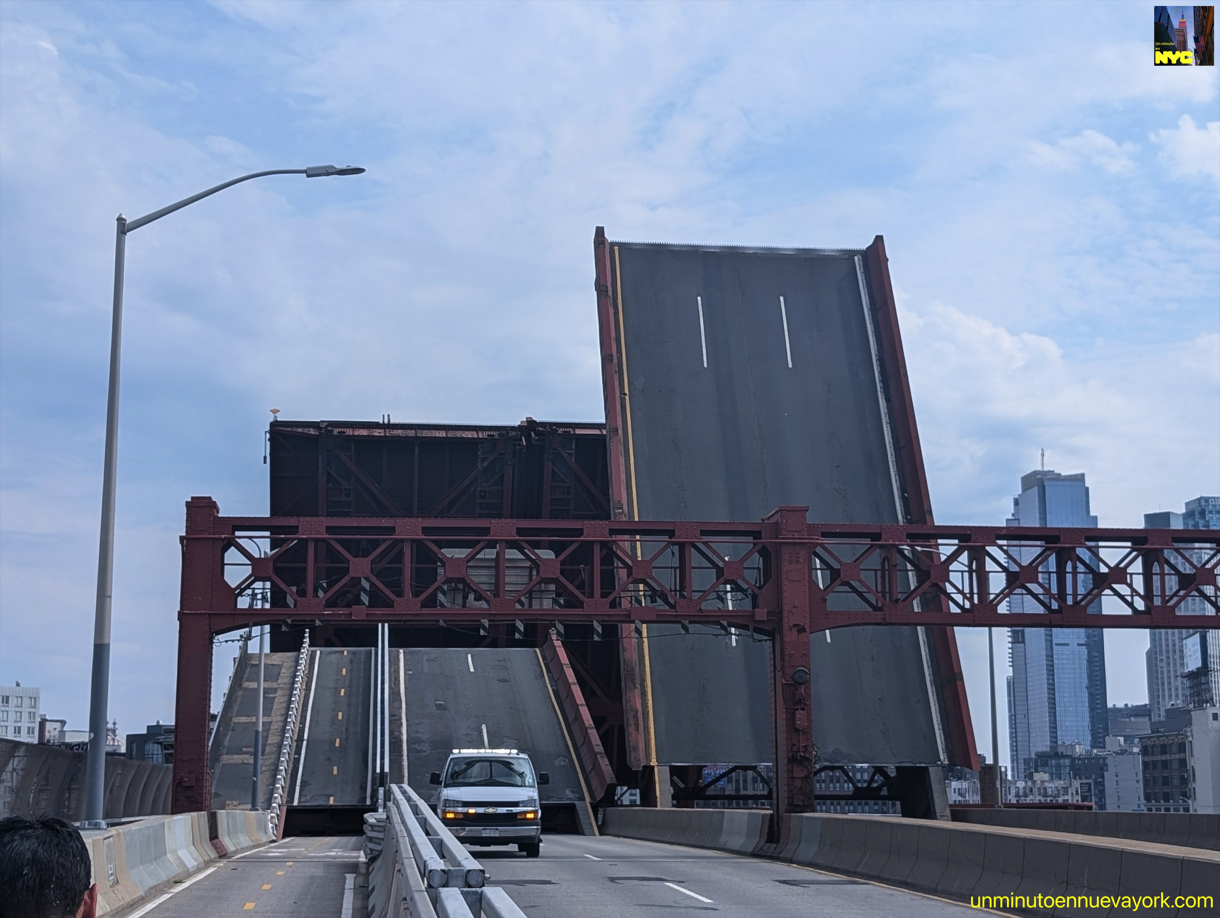 Pulaski Bridge | Un Minuto en Nueva York Podcast